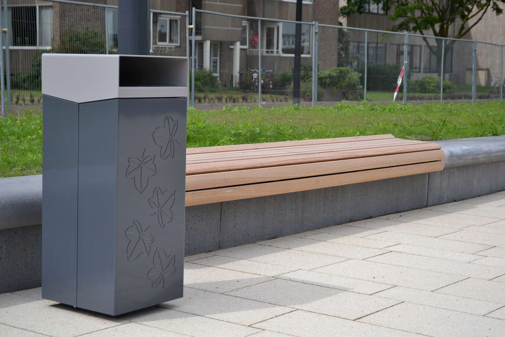 Grijsen Park & Straatdesign | Afvalbakken Serie Quadrat (70 liter ...