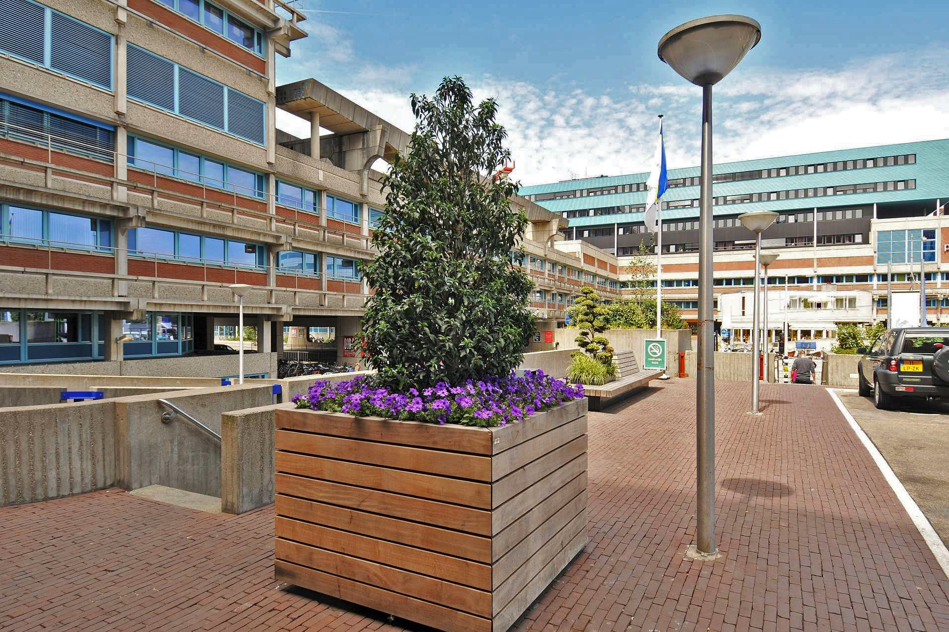 Grijsen Park & Straatdesign | Plantenbakken voor de openbare ruimte - architectenweb.nl