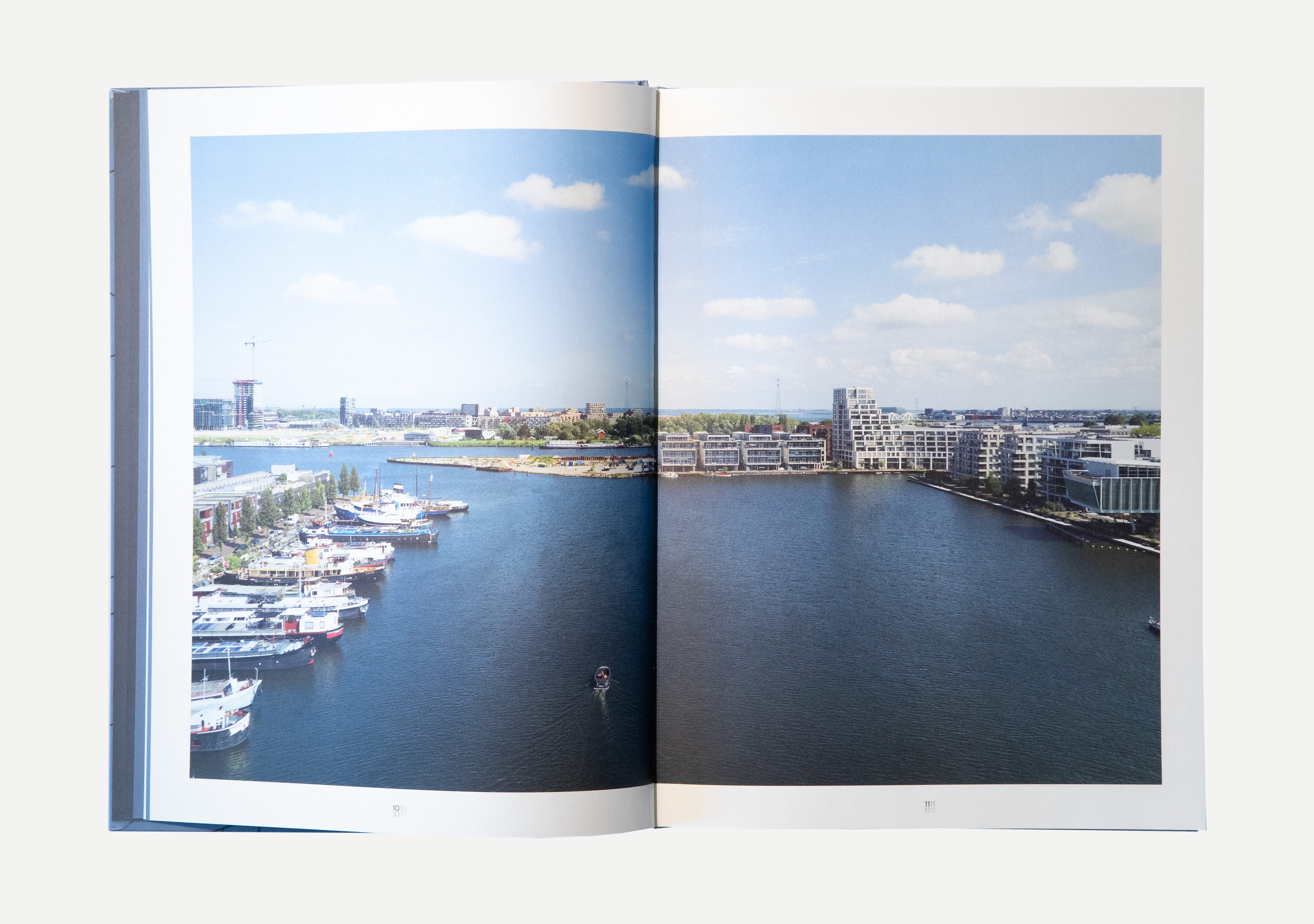 LEVS architecten bundelt projecten op Cruquiuseiland in boek ...