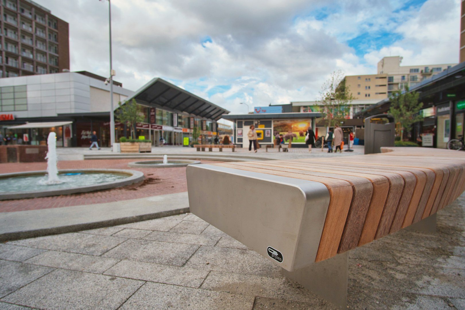 Grijsen Park & Straatdesign | Een vernieuwd Osdorpplein in stadsdeel ...
