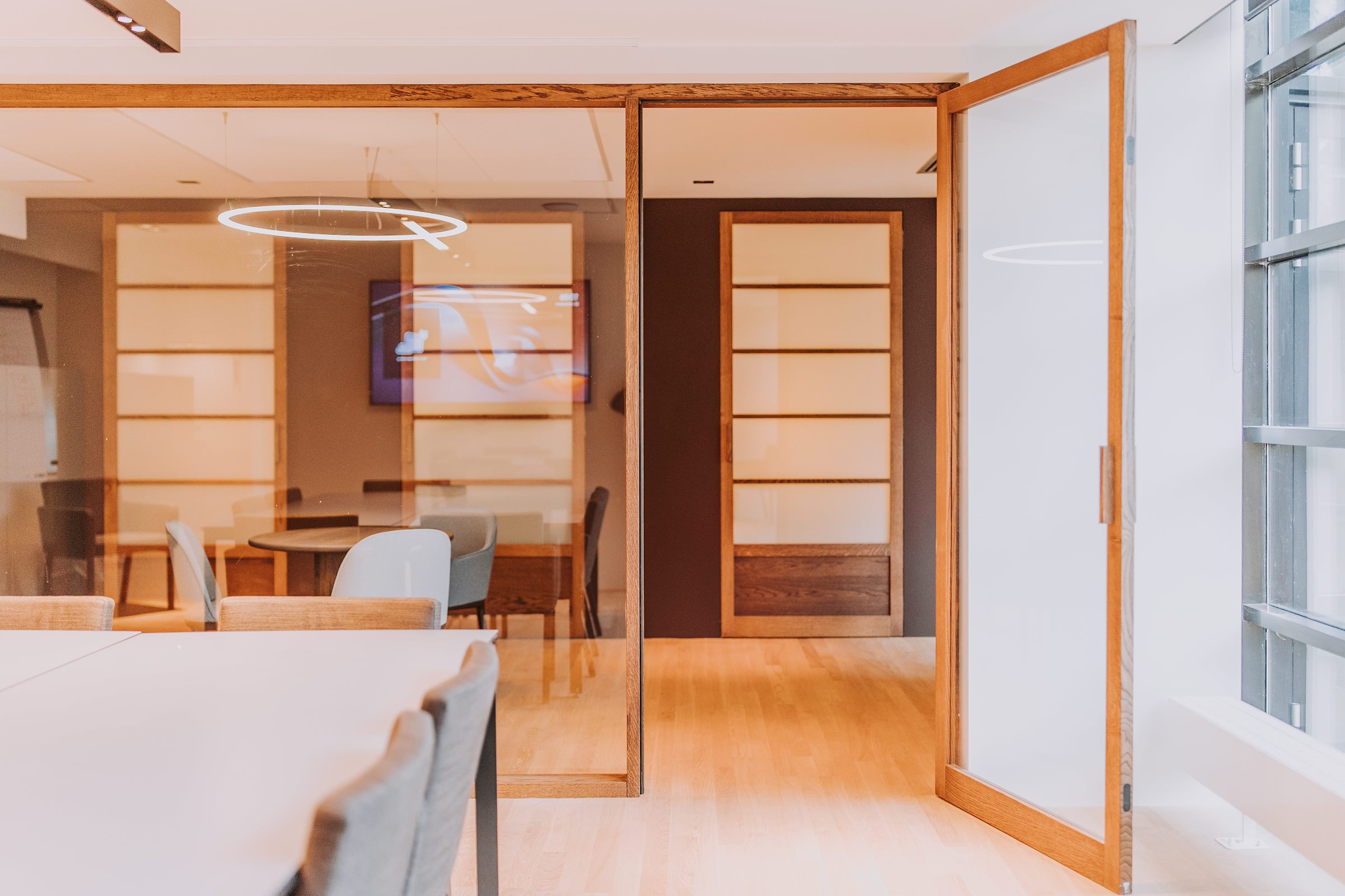 Indu Doors® | Renovatie kantoor in Utrecht - architectenweb.nl