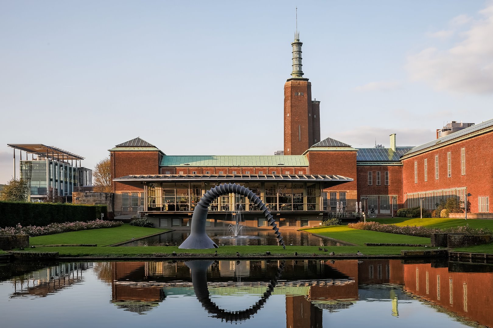 NRC: Rotterdam betaalde miljoenen te veel voor asbestsanering Boijmans ...