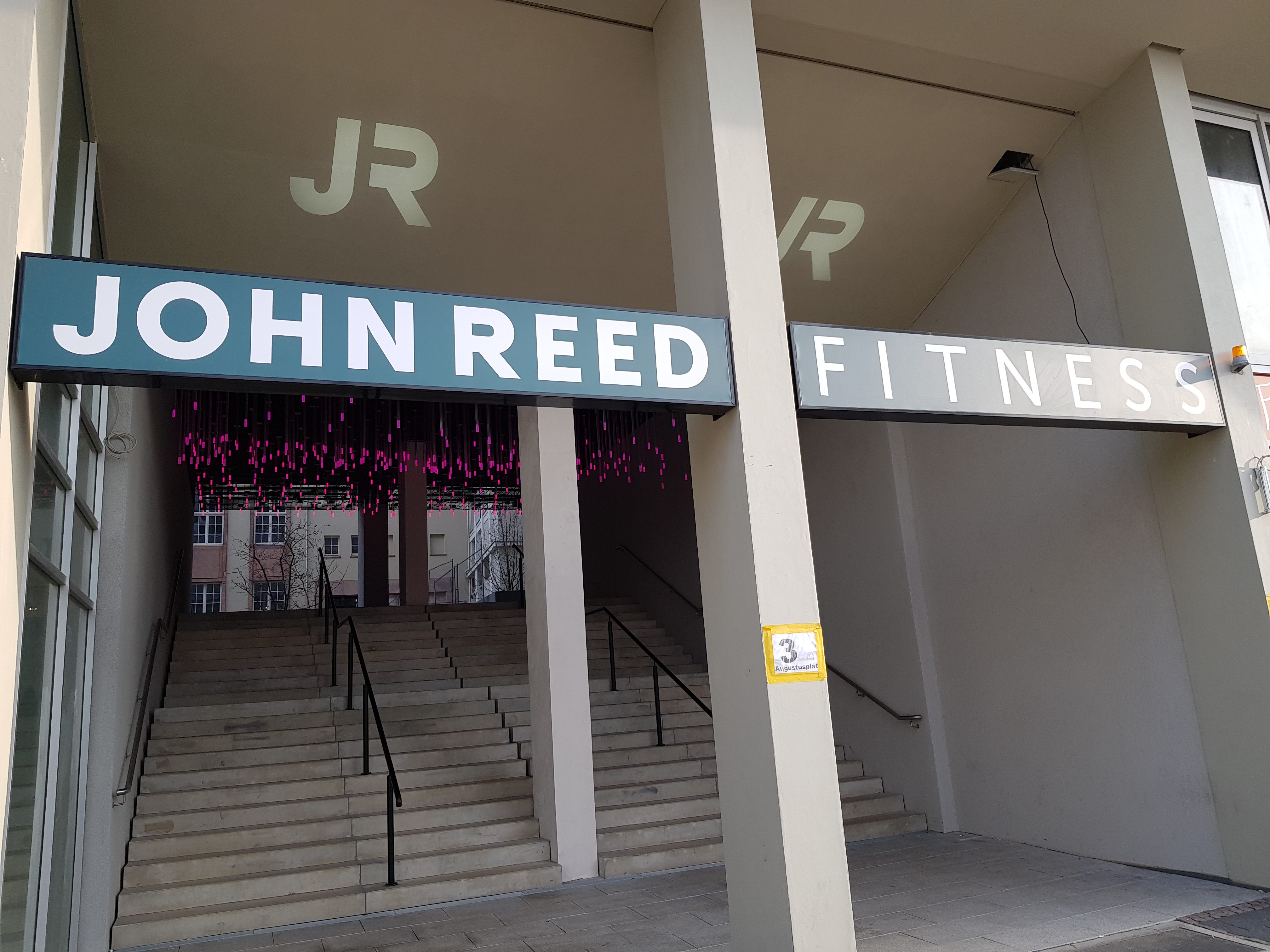 SofSurfaces | John Reed Fitness - Leipzig - architectenweb.nl