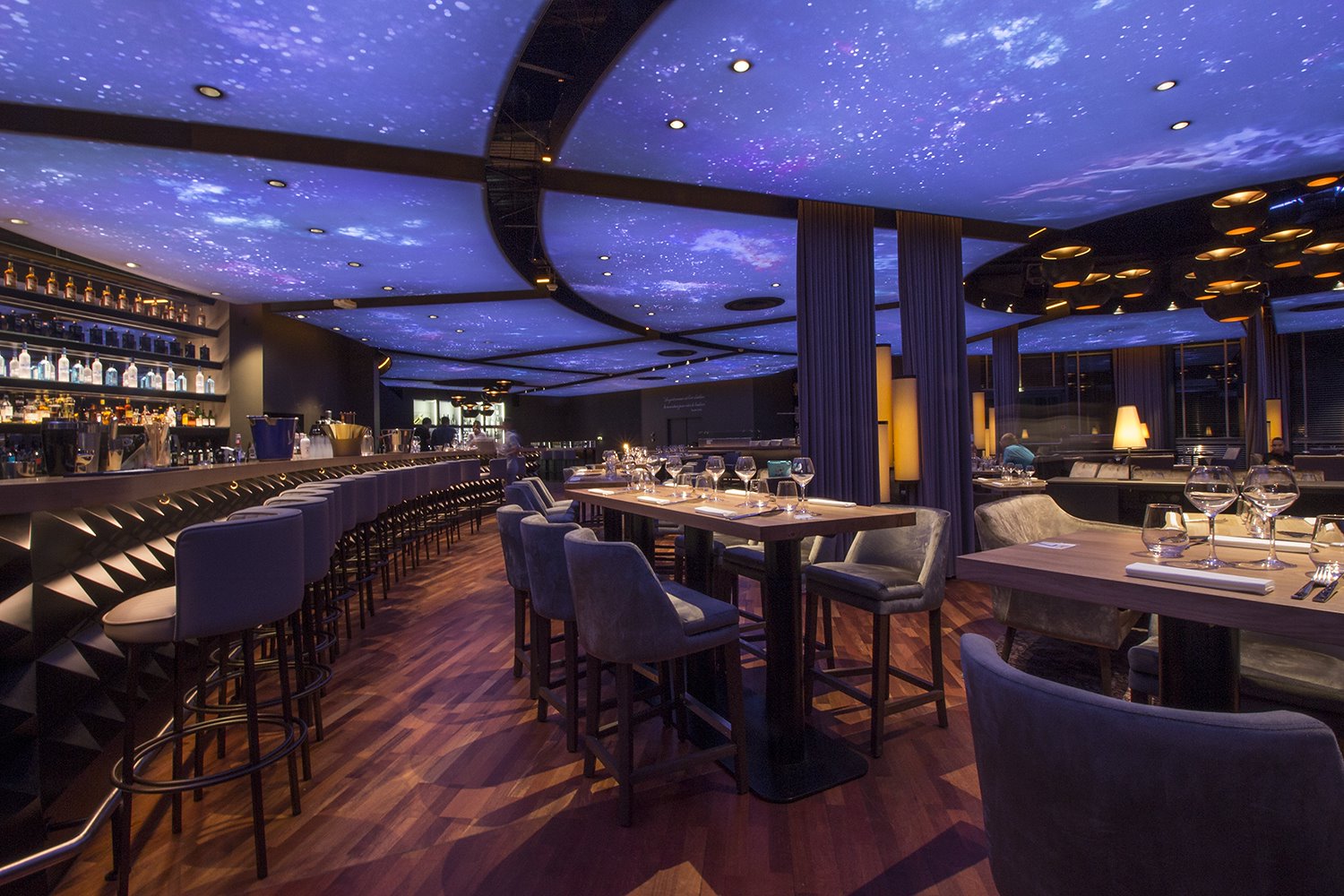 Saint-Gobain Ecophon | Akoestische eilandoplossingen onder één dak - architectenweb.nl