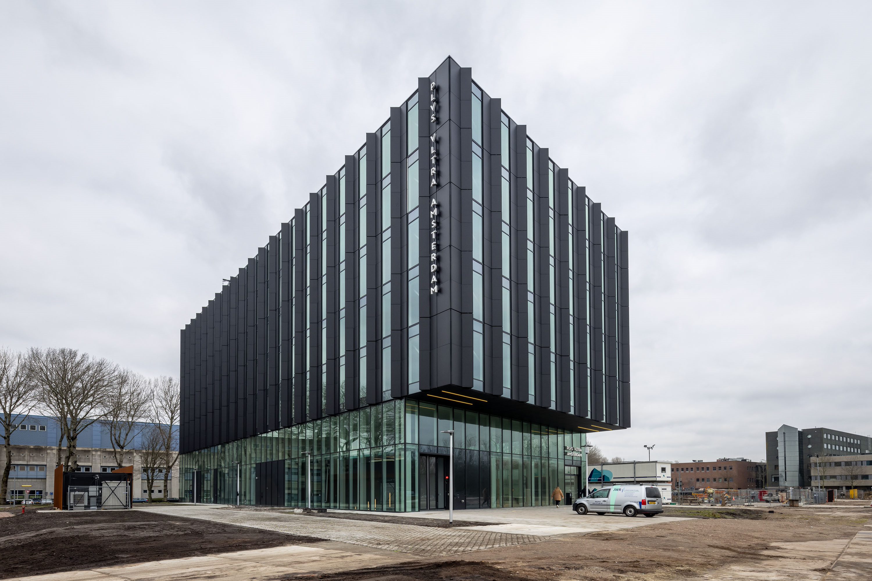 Plus Ultra Amsterdam beleeft officiële opening - architectenweb.nl