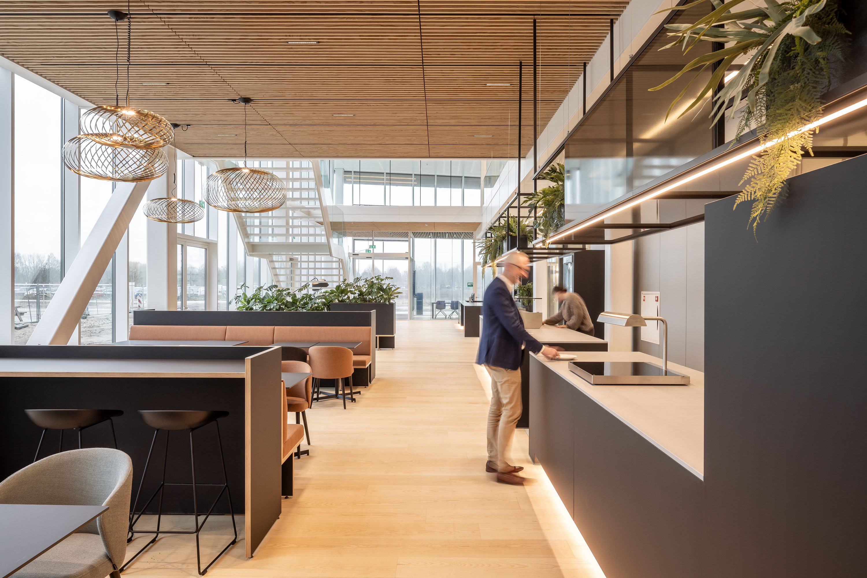 Plus Ultra Amsterdam beleeft officiële opening - architectenweb.nl