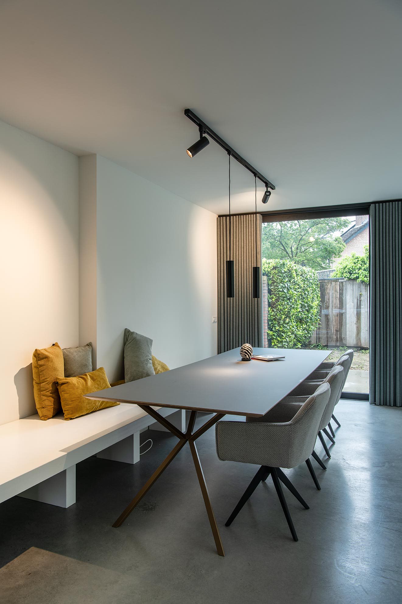 SLV Nederland | Verlichting bij renovatie jaren '20 woning Venlo - architectenweb.nl