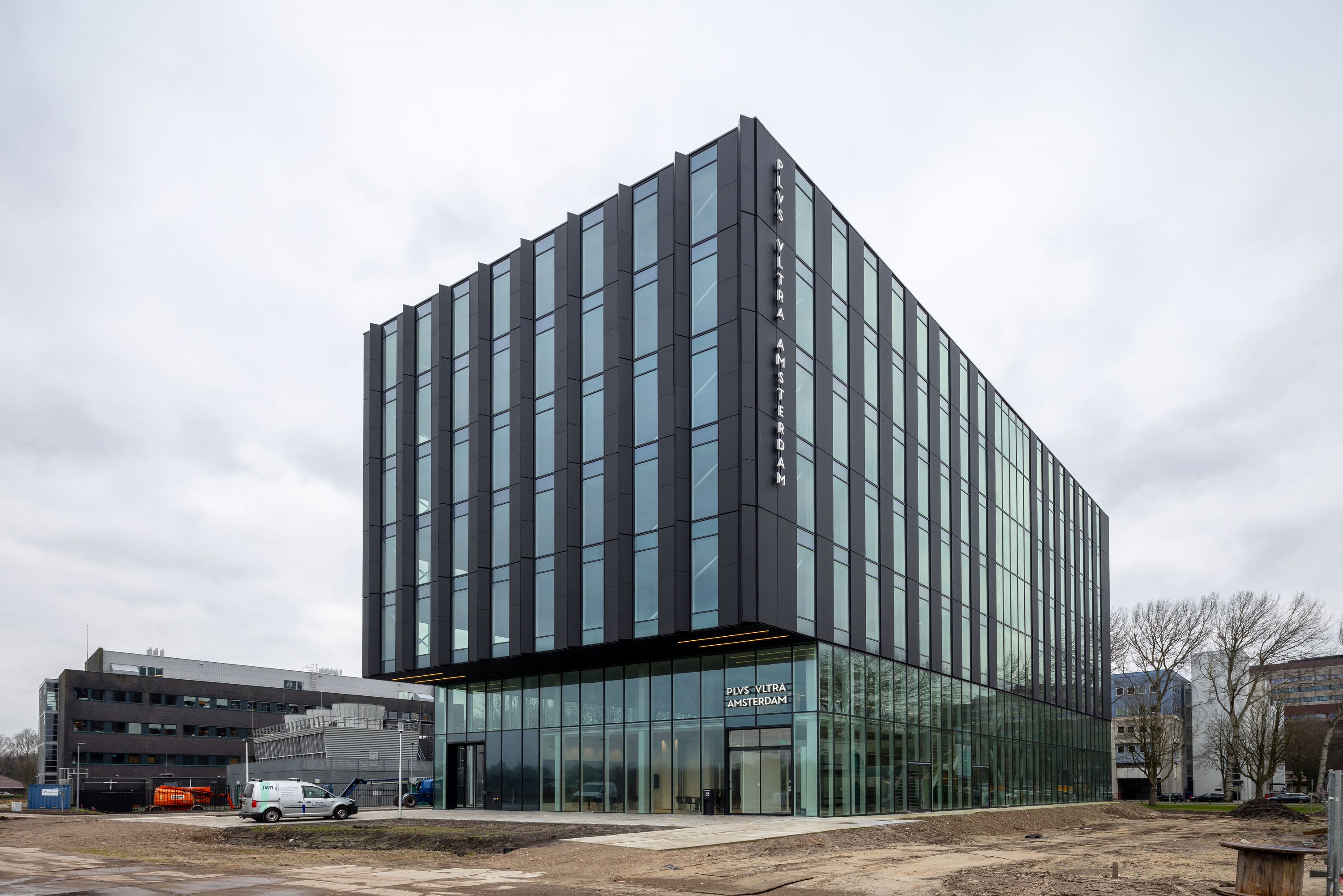 Plus Ultra Amsterdam beleeft officiële opening - architectenweb.nl