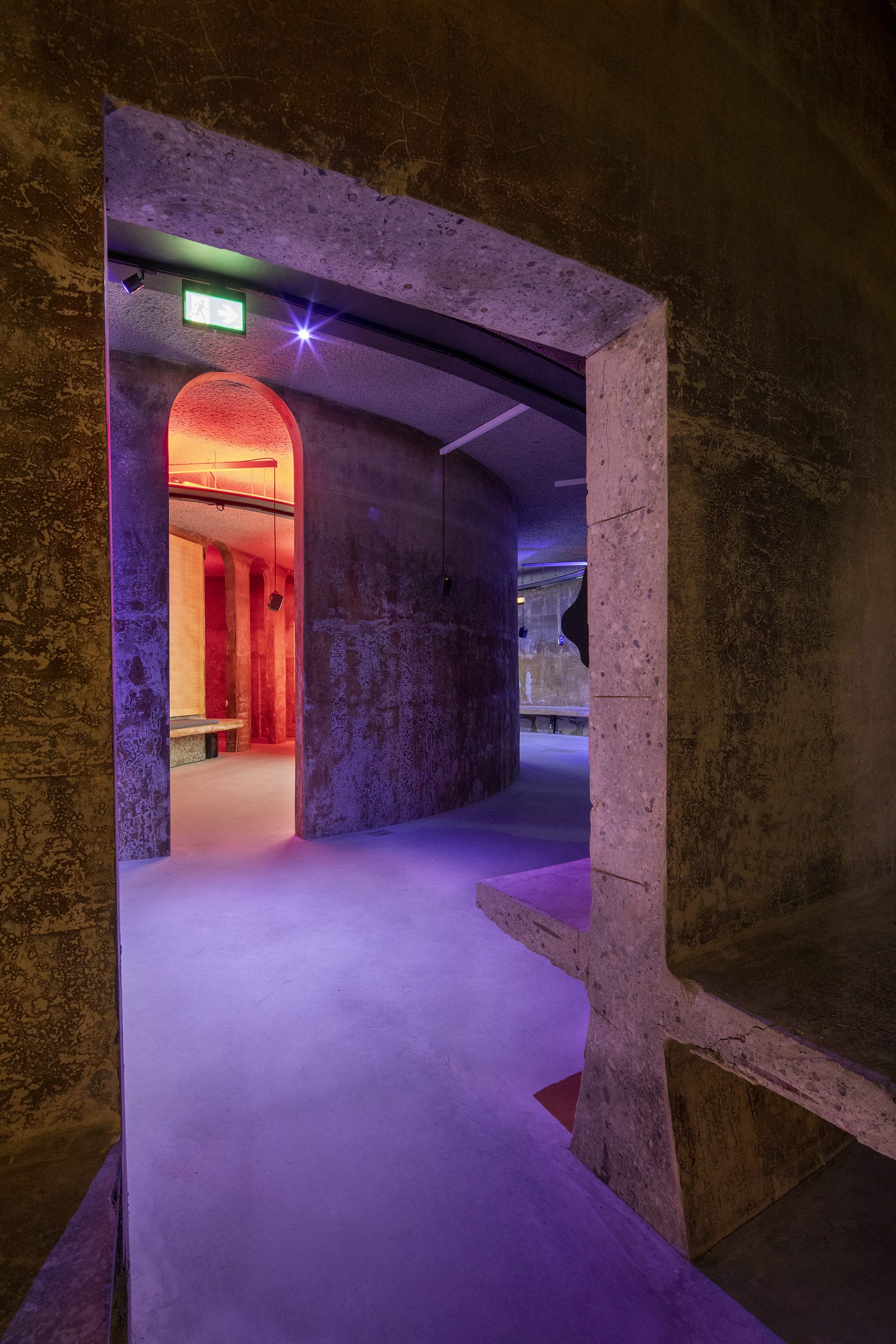 Kunstcentrum ondergebracht in pomphuis en bassin bij Delftse watertoren ...