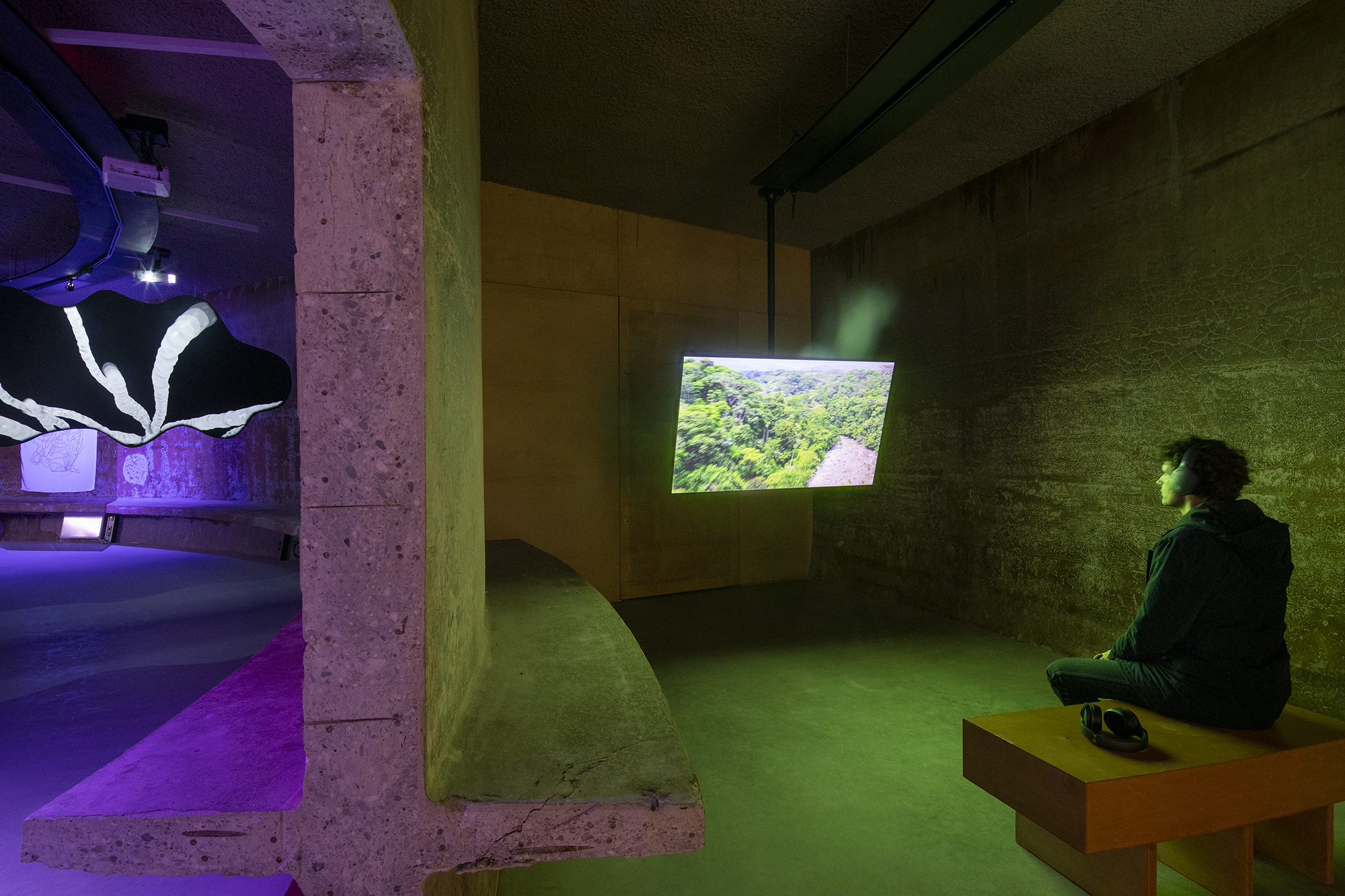 Kunstcentrum ondergebracht in pomphuis en bassin bij Delftse watertoren ...