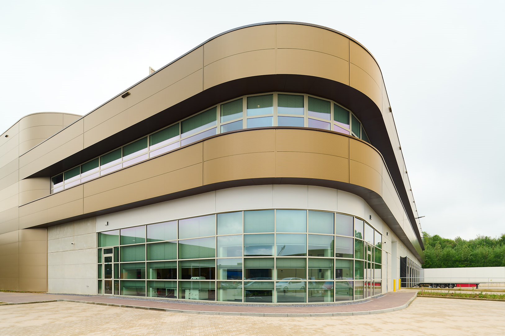 Aliplast Aluminium Systems | Gebogen raam- en vliesgevelsystemen ...