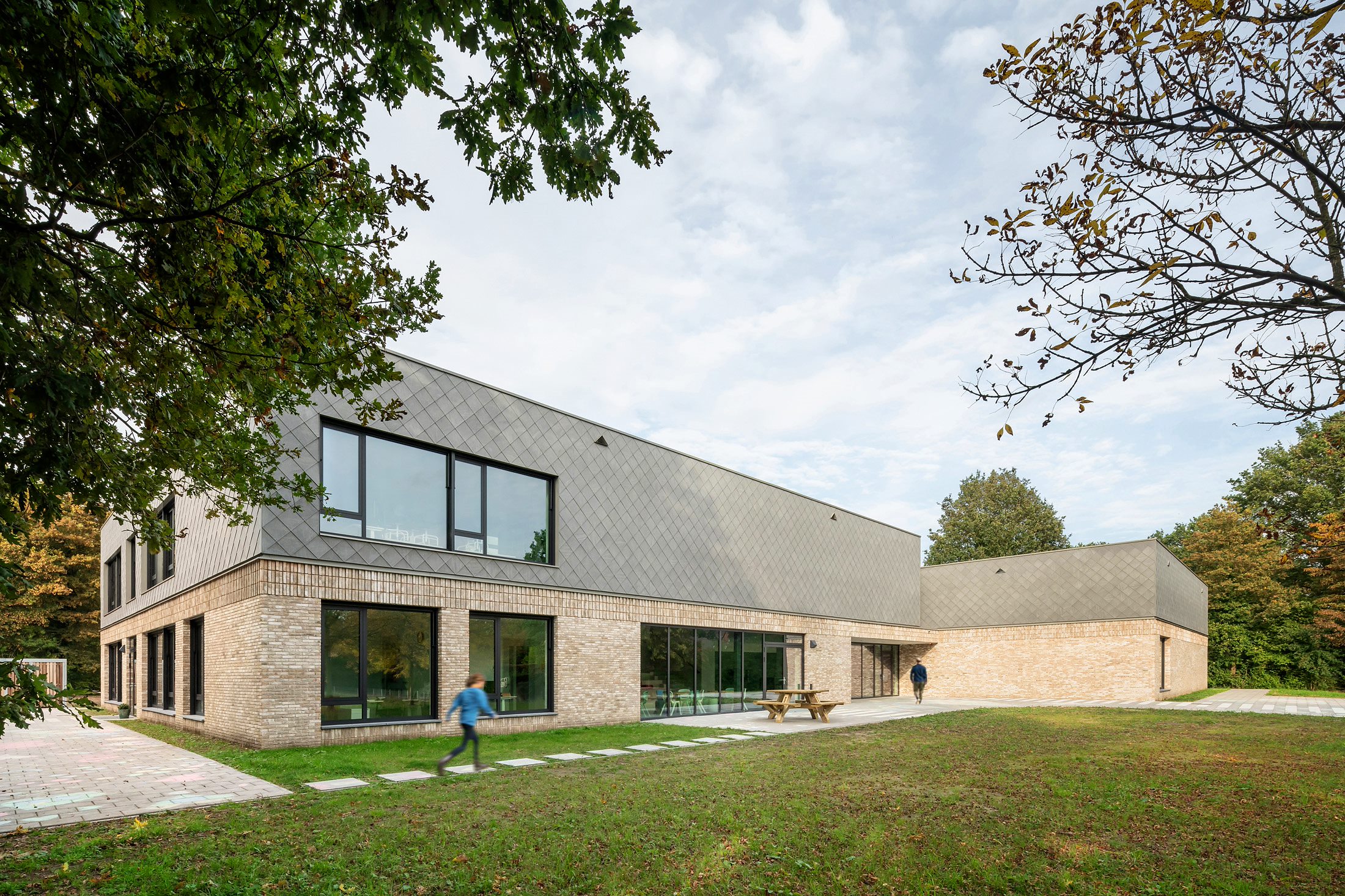 Ruimtelijk en helder IKC door studio Nuy van Noort - architectenweb.nl