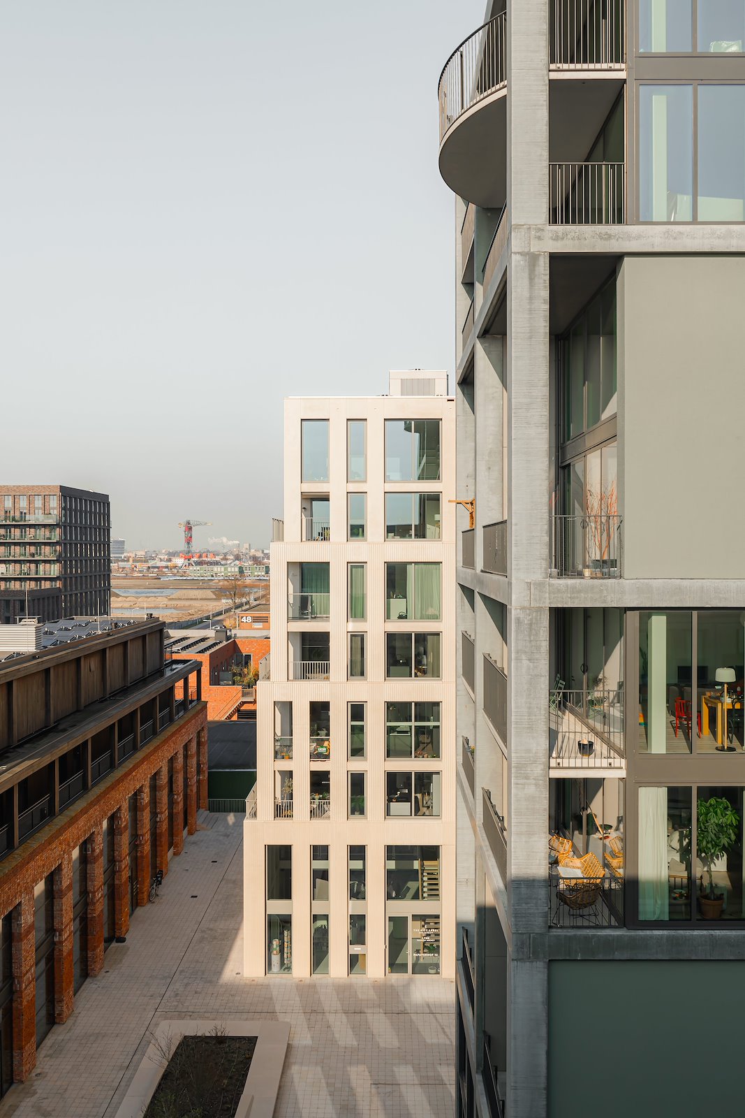 Marc Koehler Architects presenteert ensemble van zes gebouwen in ...