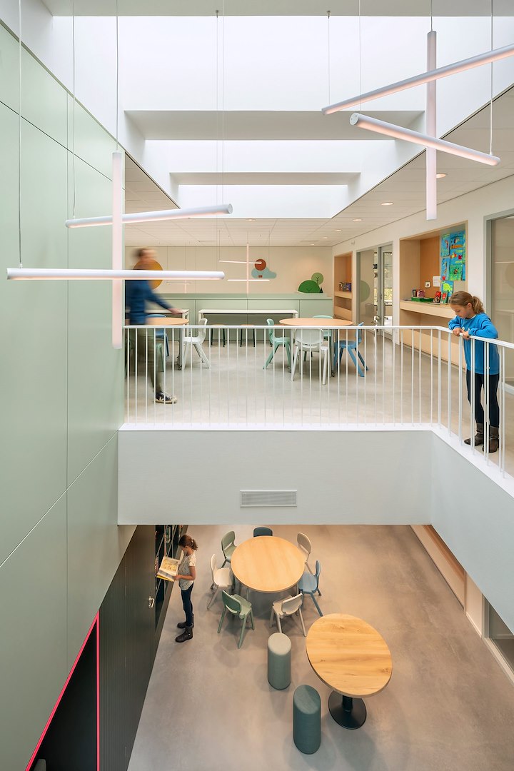 Ruimtelijk en helder IKC door studio Nuy van Noort - architectenweb.nl