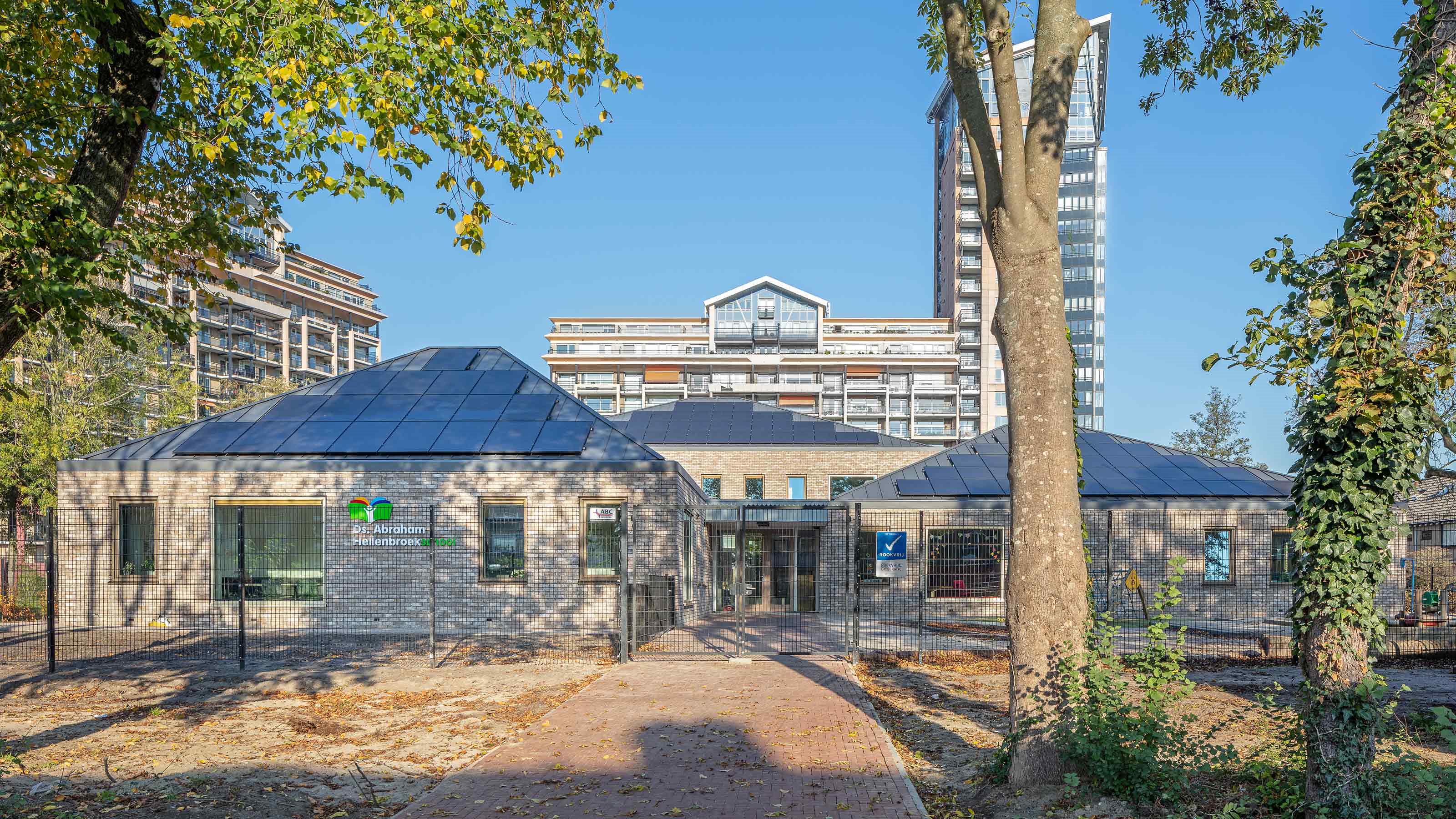 EGM architecten | Ds. Abraham Hellenbroekschool - architectenweb.nl