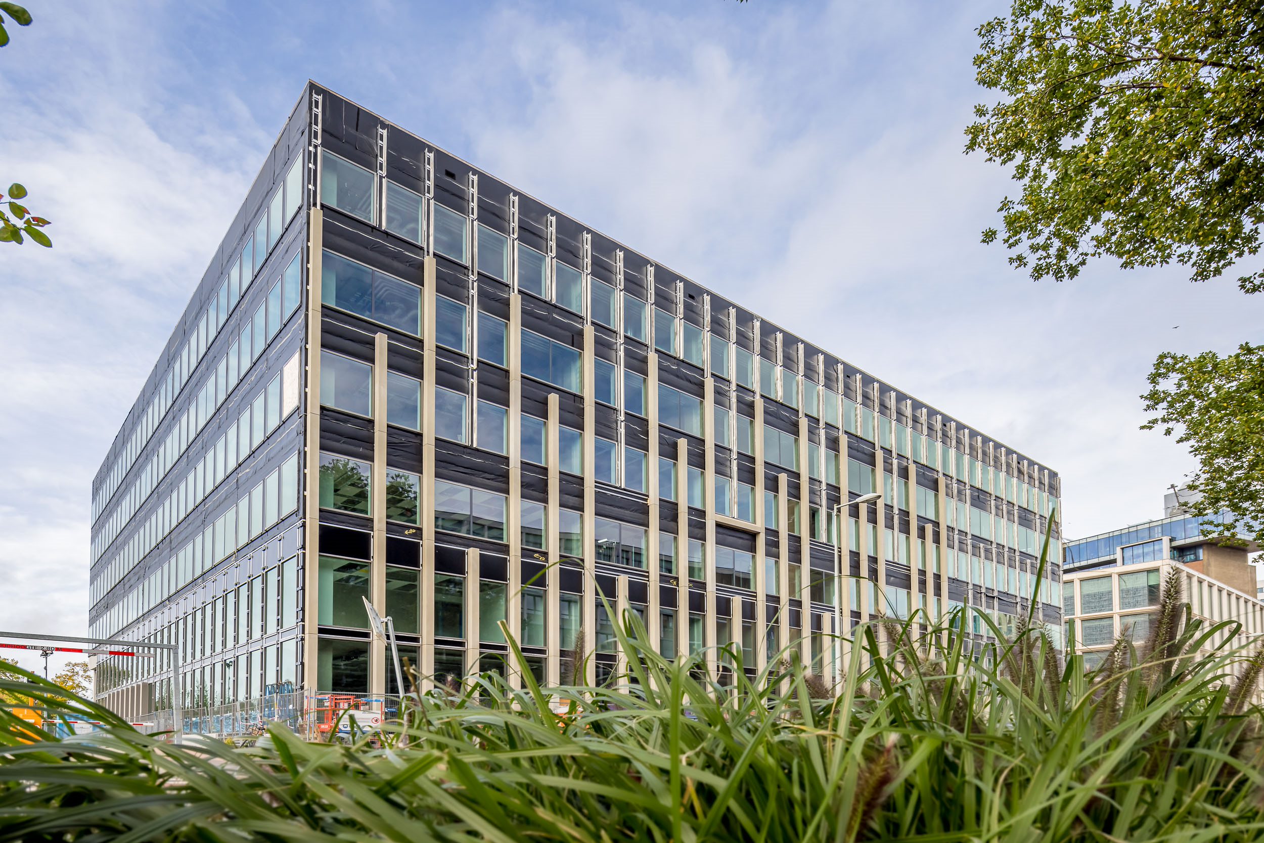 AGC Nederland Holding B.V. | Low-Carbon Glass - architectenweb.nl