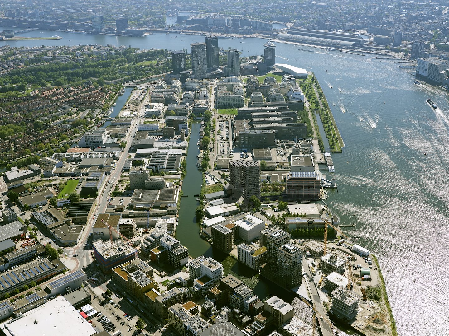 MVSA Architects ontwerpt kantoorgebouw met uitzicht op het IJ ...