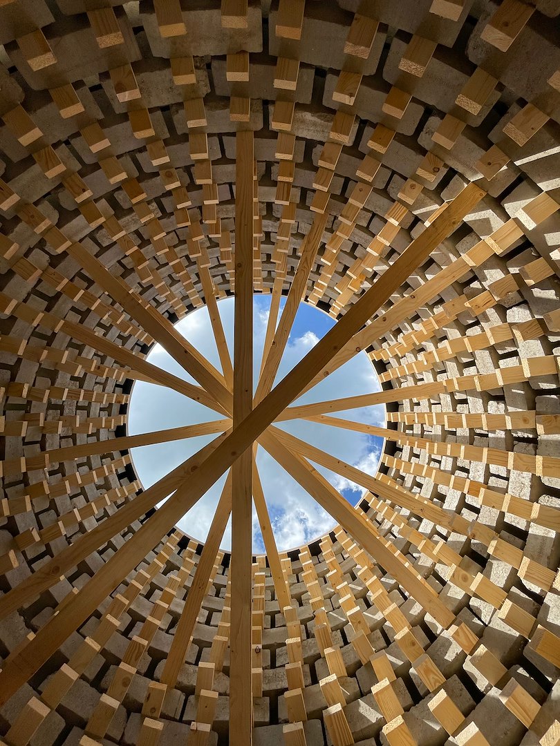 Hoofdprijs Folly Art Norg 2024 voor Zoektocht naar de Bodem ...